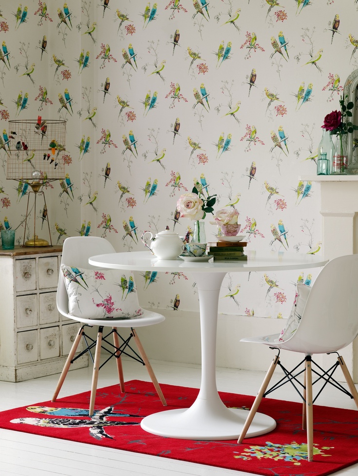 Keltainen talo rannalla: Koteja ja tapetteja