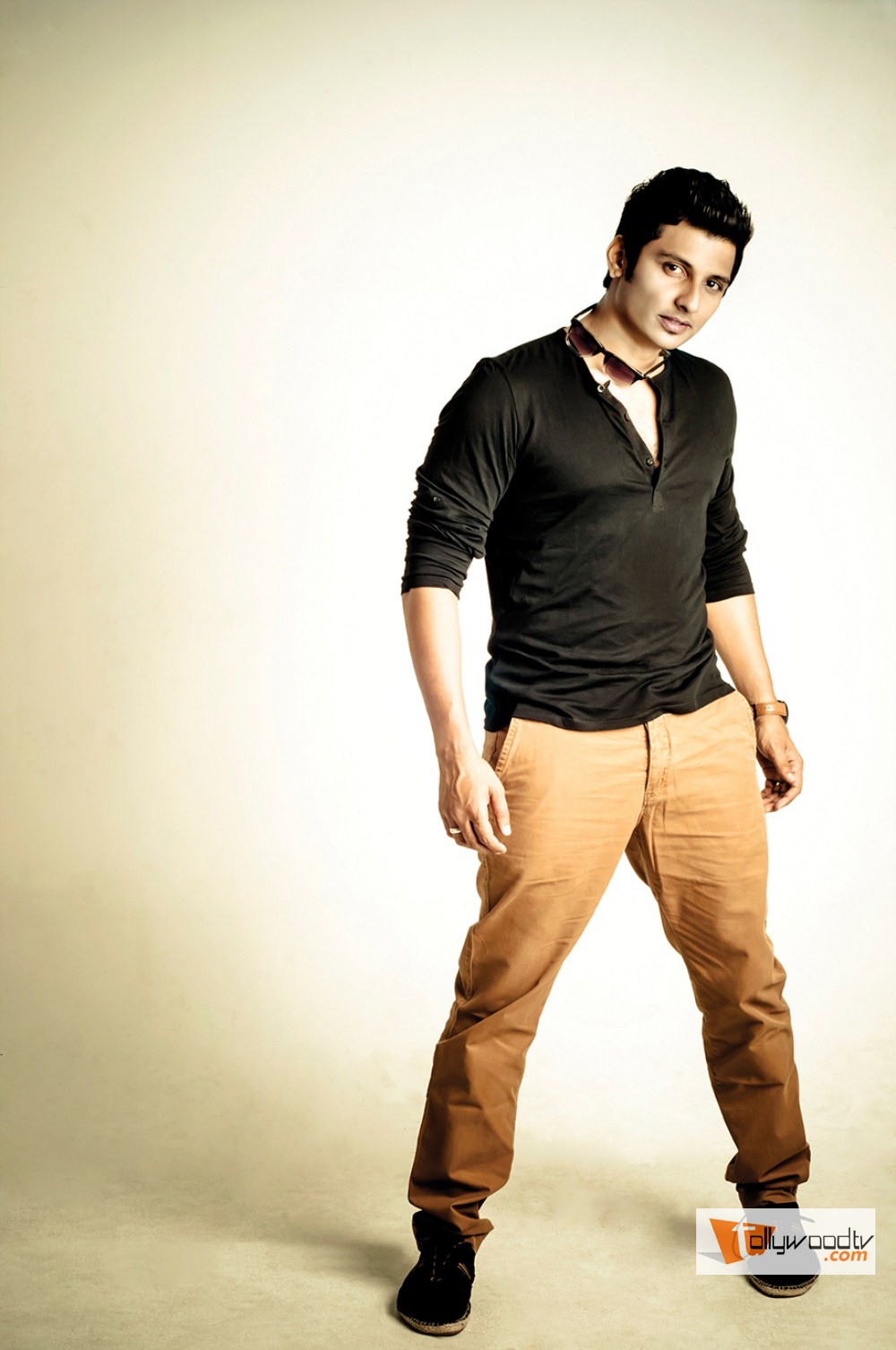 Actor Jeeva Photoshoot | Tollywoodtv