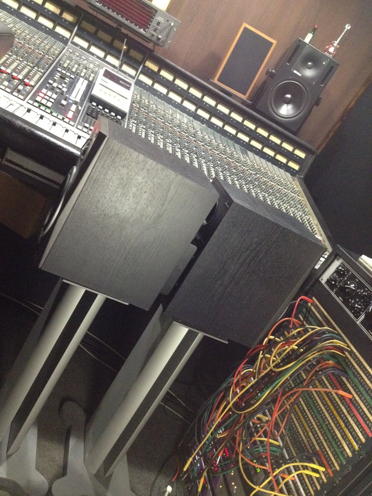 Infrequent Sound [sex.tex] technology: Dynaudio BM5A MKII Active Studio ...