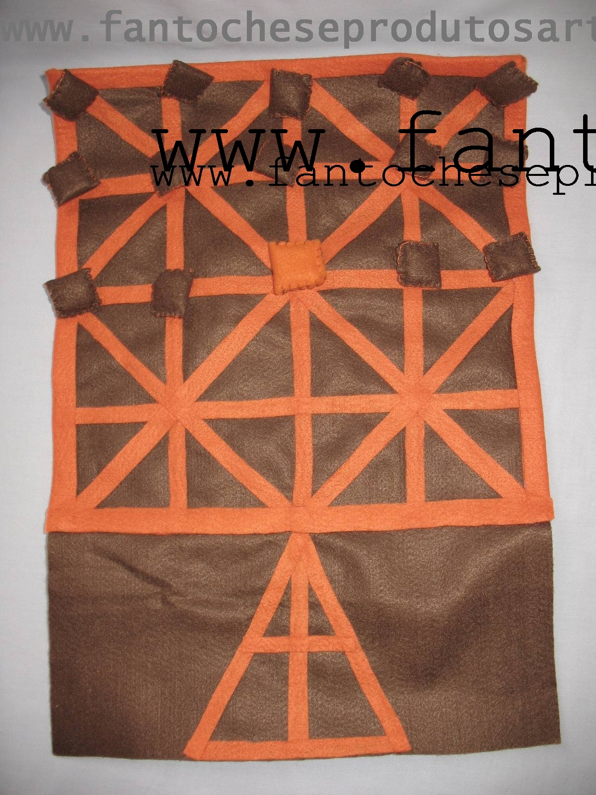 Fantoches e Produtos Artesanais: Jogos em Feltro