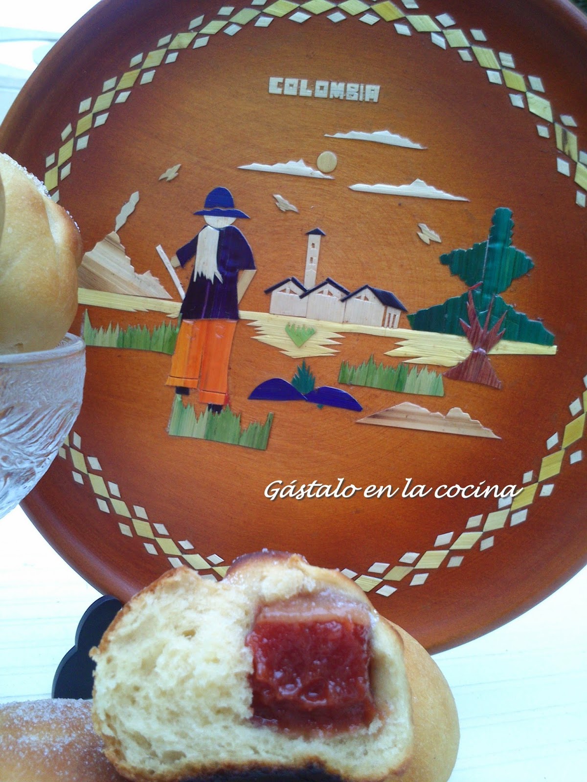 Gástalo en la cocina: PAN RELLENO DE BOCADILLO (GUAYABA)