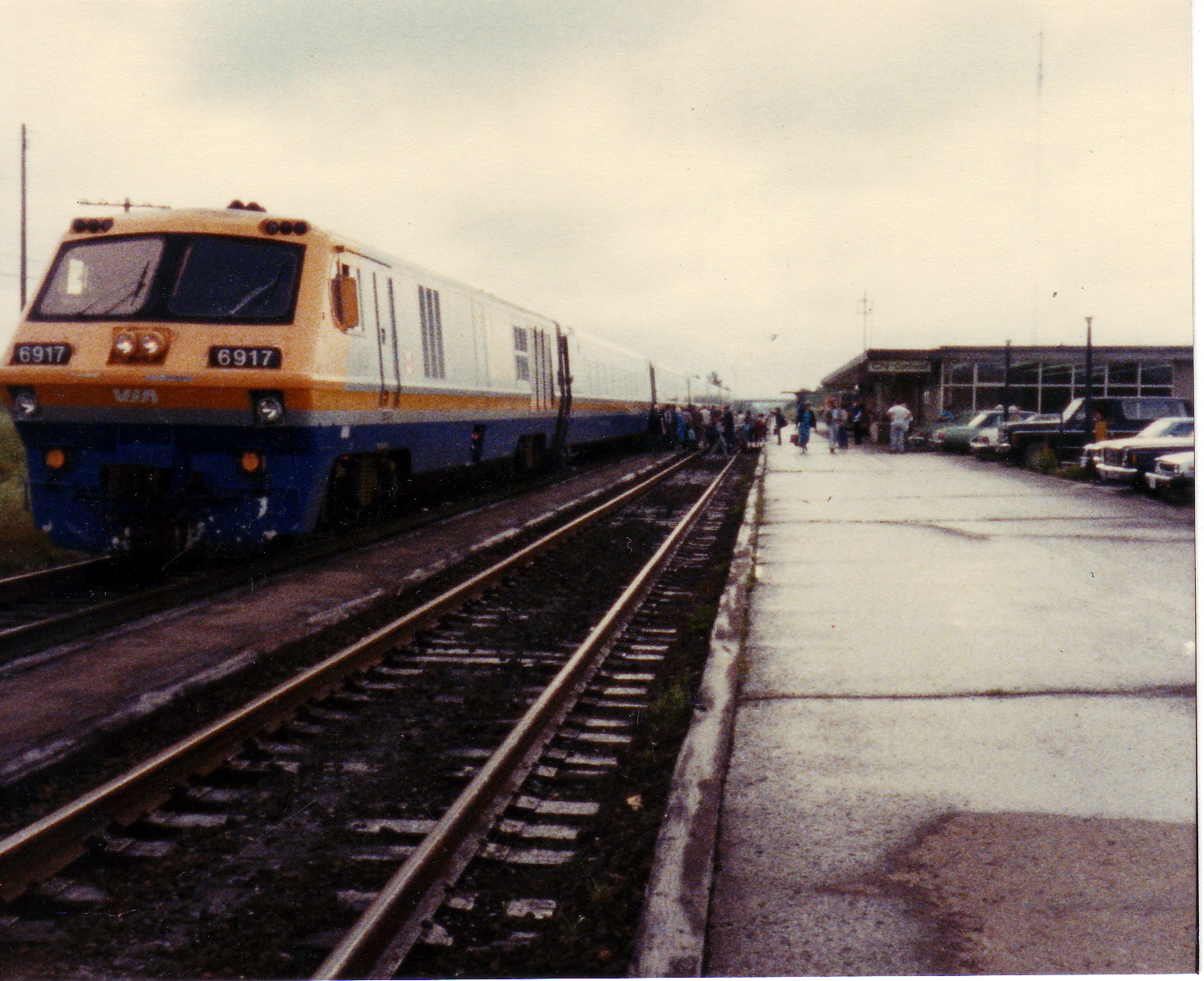 Railway PhotoBlog CNR: Trains and "Units" 1980's