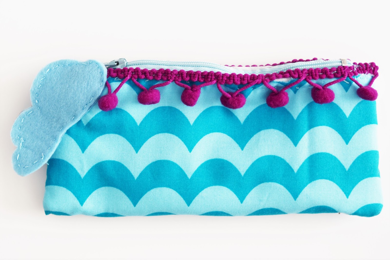 DIY FABRIC ZIP POUCH - A Life With Frills