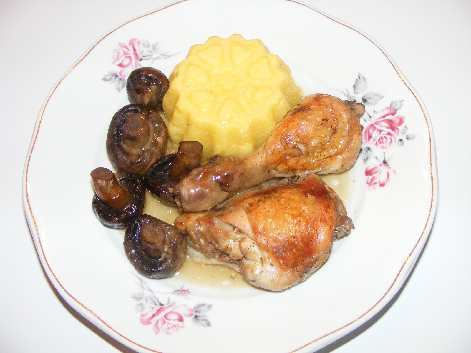 Pulpe de pui cu ciuperci la cuptor | Preparatedevis.ro