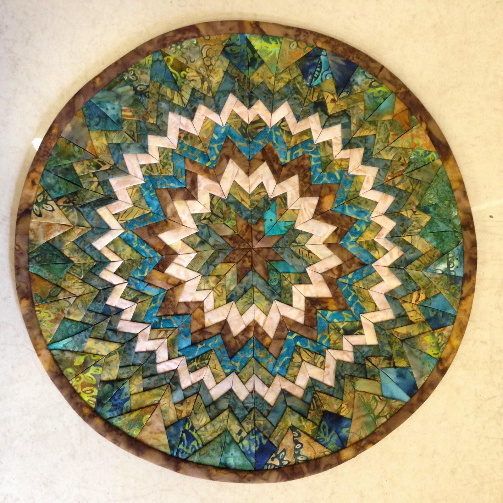 .: Folded Circle Centerpiece Class