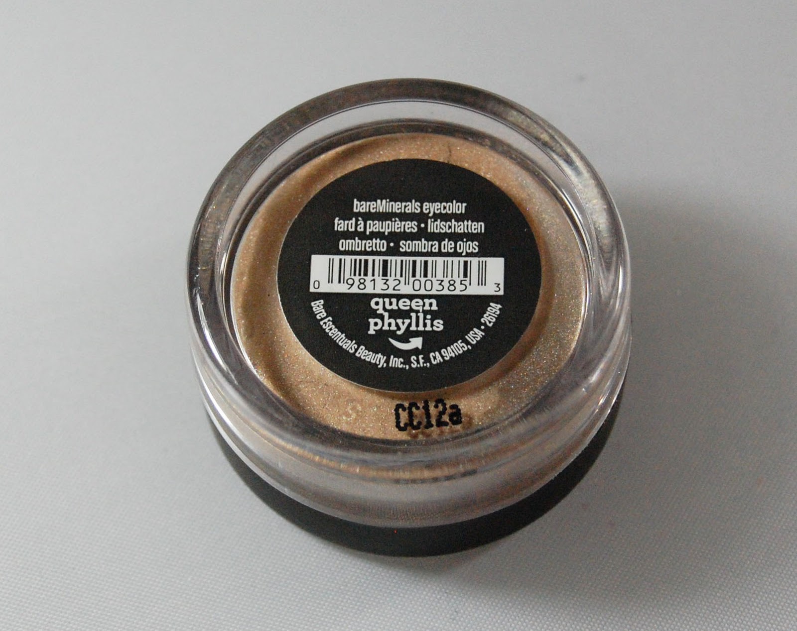 Jess Bee's Adventures: Bare Escentuals Eye Shadow Swatches