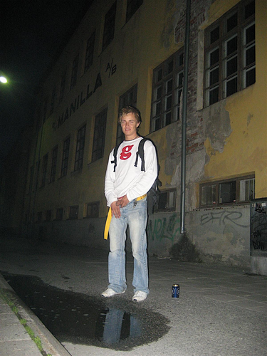 GUYS PISSING: The new ones!