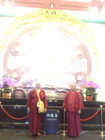 Lotuschef Lama 释莲廚, A Student of Living Buddha Lian-Sheng.: Bodhidharma ...