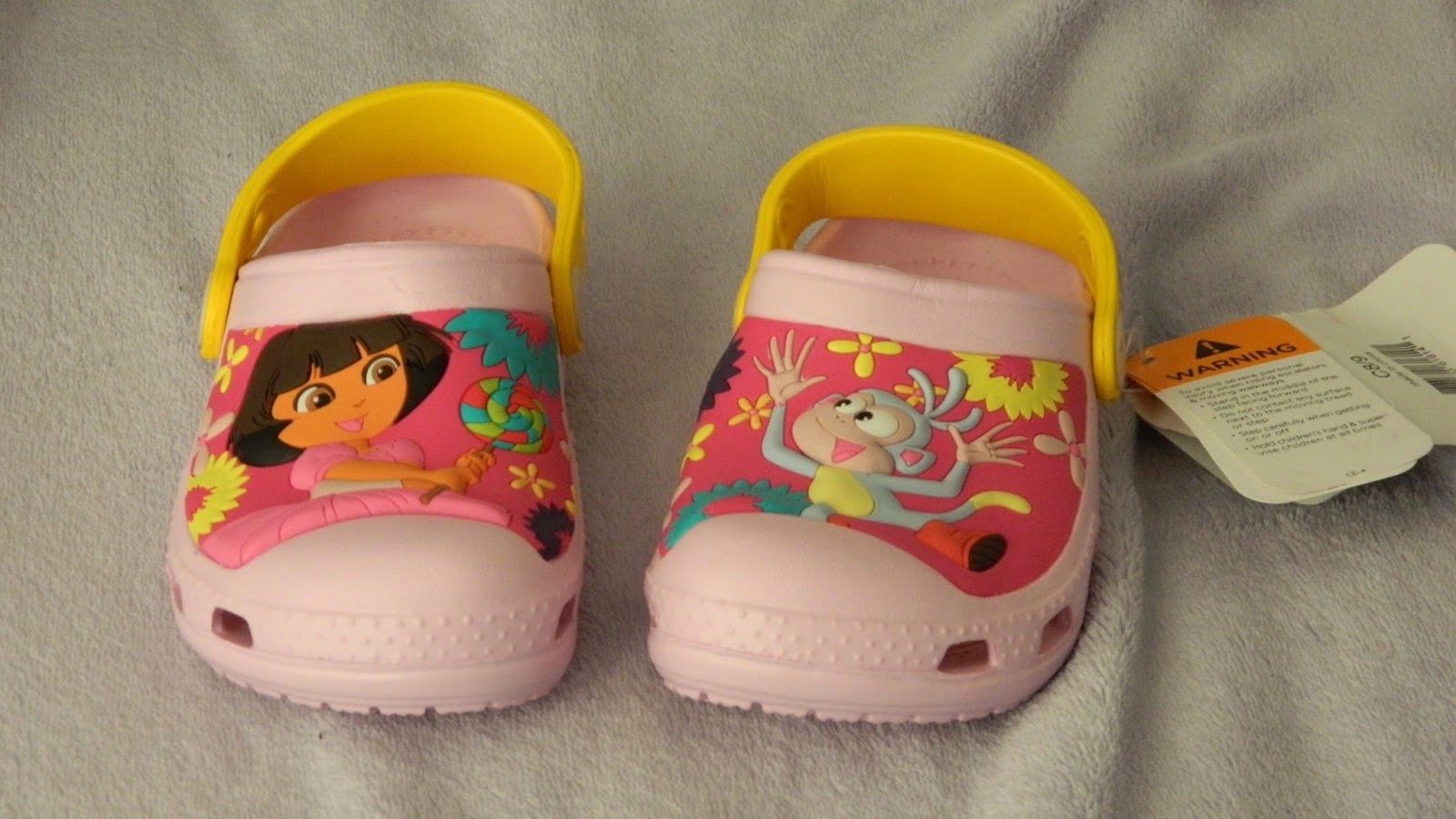 BAZAR DO BOLINHA: CROCS DORA AVENTUREIRA - VENDIDA