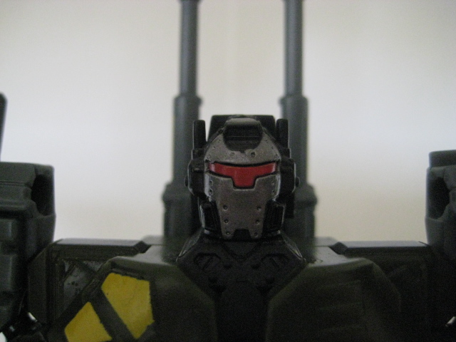 ChCse's blog: Toy Review: Transformers PCC Bombshock w/ Combaticons