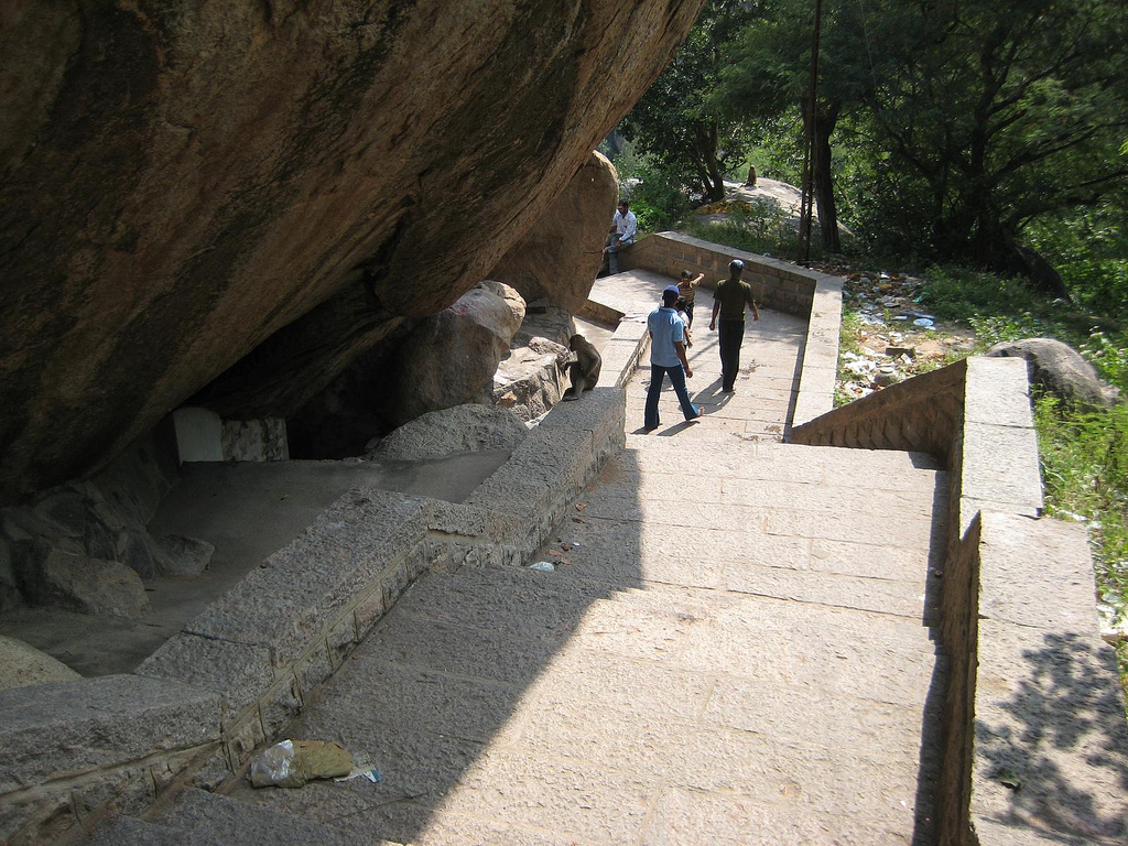 Tamilnadu Tourism: Subramanya Swamy Temple, Vallimalai – The Temple