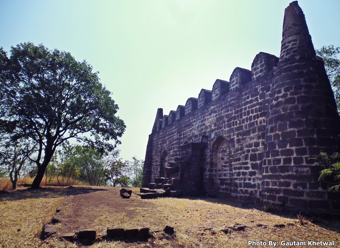 Treks around Thane and Mumbai: Shivneri Fort, Junnar, Maharashtra