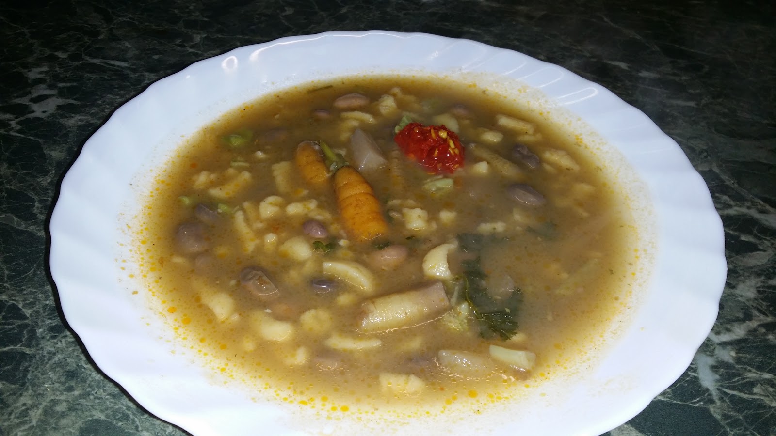 Boros Valéria: Zöldséges bableves, tört paszuly hagymával!!!!