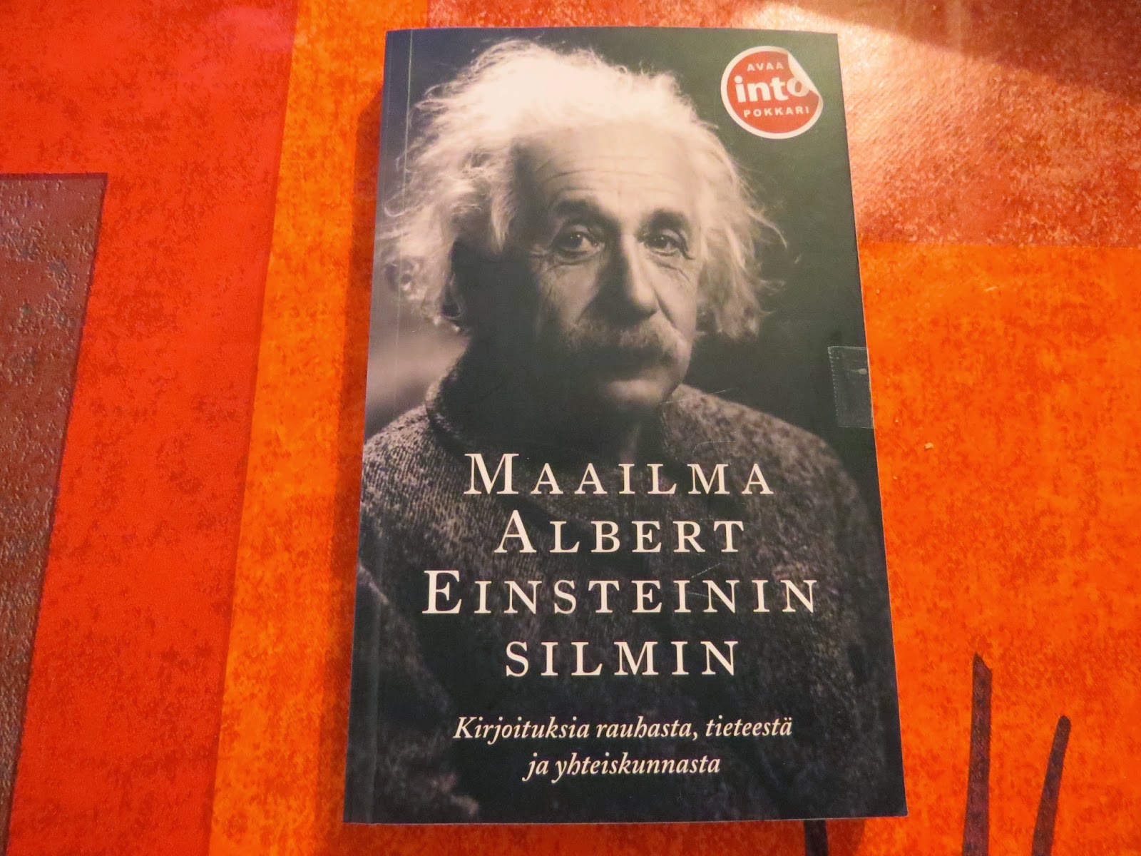 Historia jatkuu...: Albert Einstein ja sosialismi