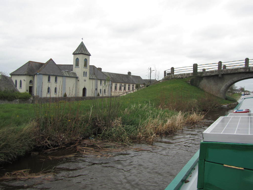 NB The Puzzler: 3rd - 6th May. On along the Grand Canal through Pollagh ...
