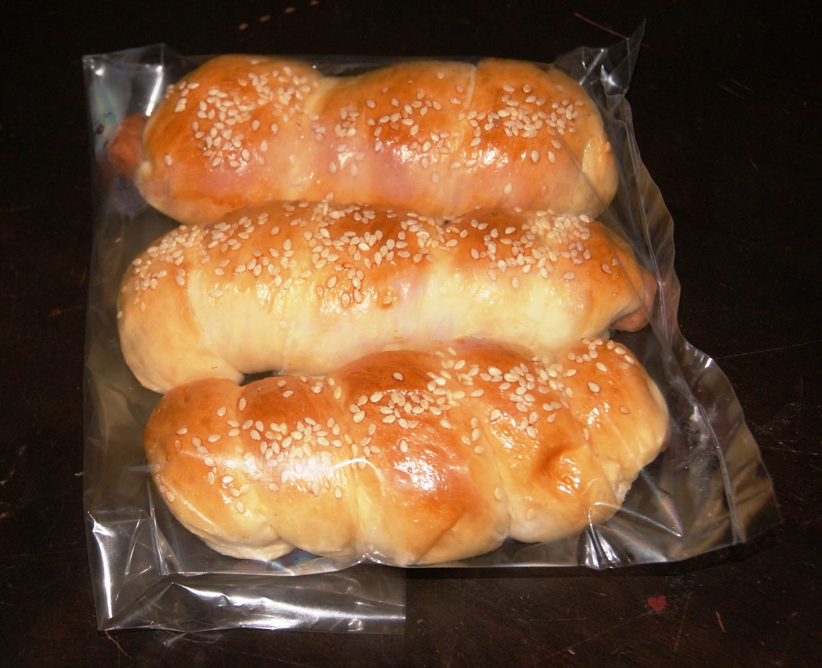 dlovelymuffinbakery: SWEET BUN & BENJI ROLL