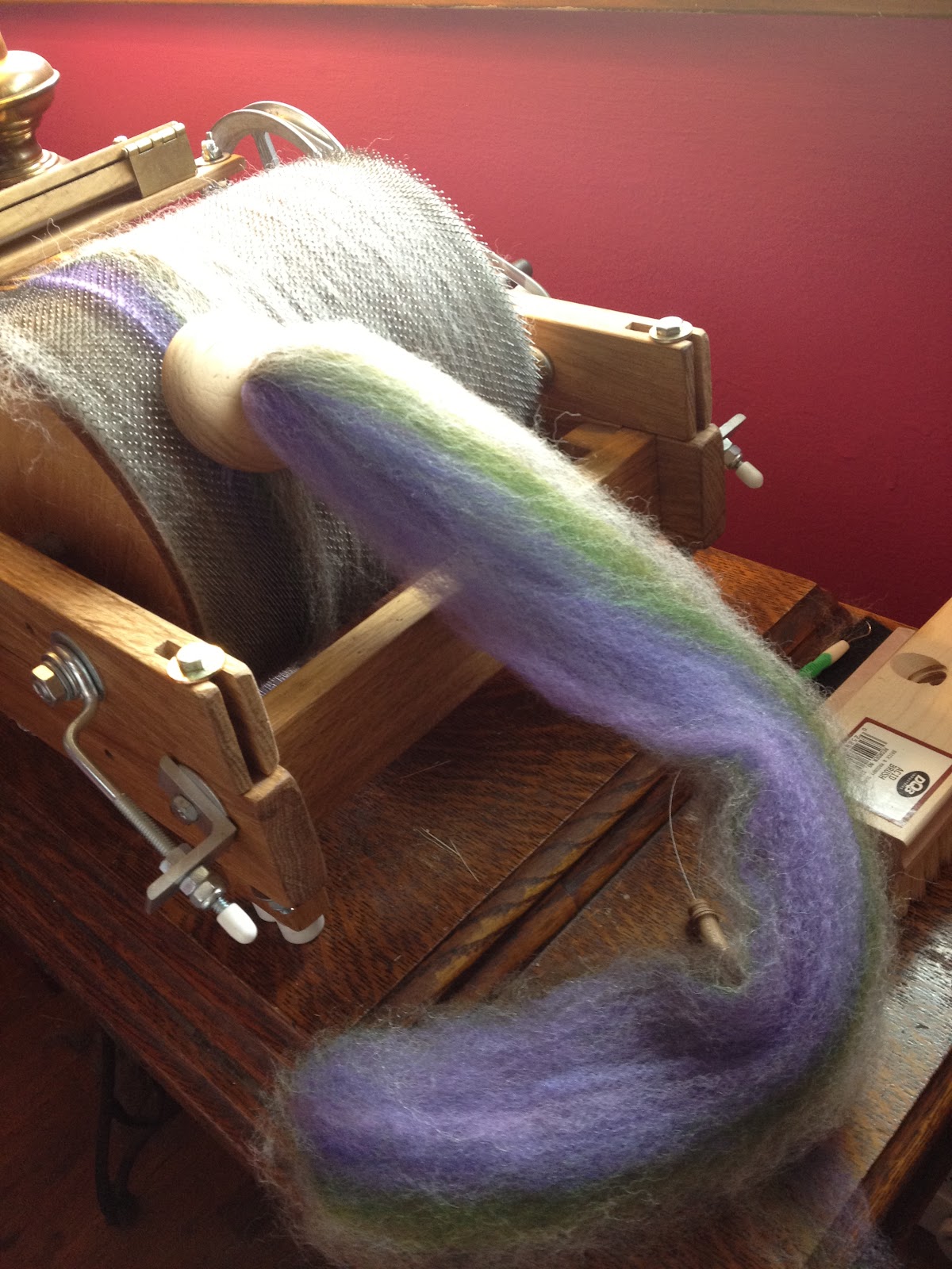 Lindentree Fiber Arts: Striped rovings