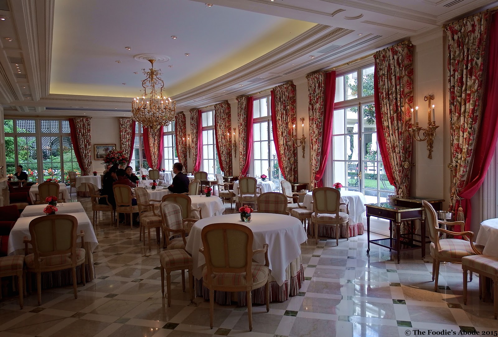 The Foodie's Abode: Lunch (tasting menu) at Epicure, Paris