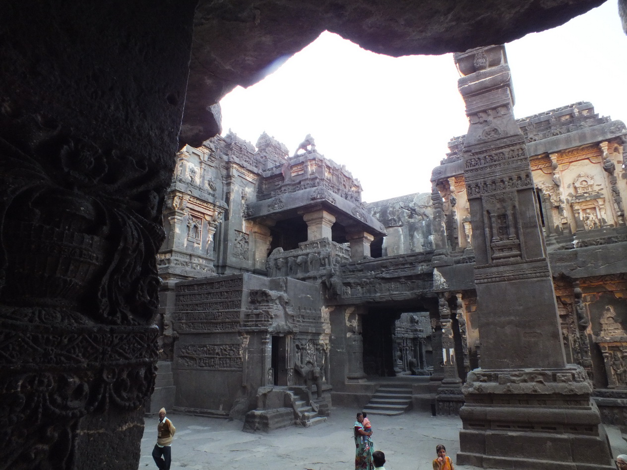 OM TAT SAT: Kailasa Temple