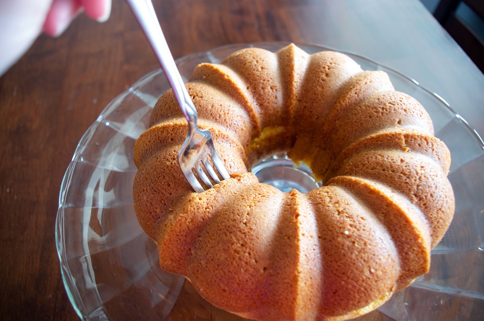 Home Sweetly Home: Easy Buttered Rum Cake