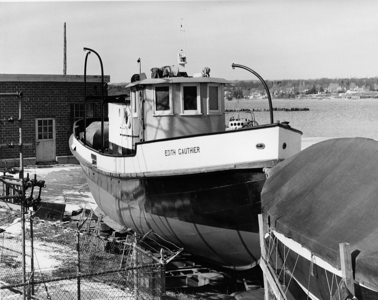 Carlz Boats: Mystery Boat EDITH GAUTHIER
