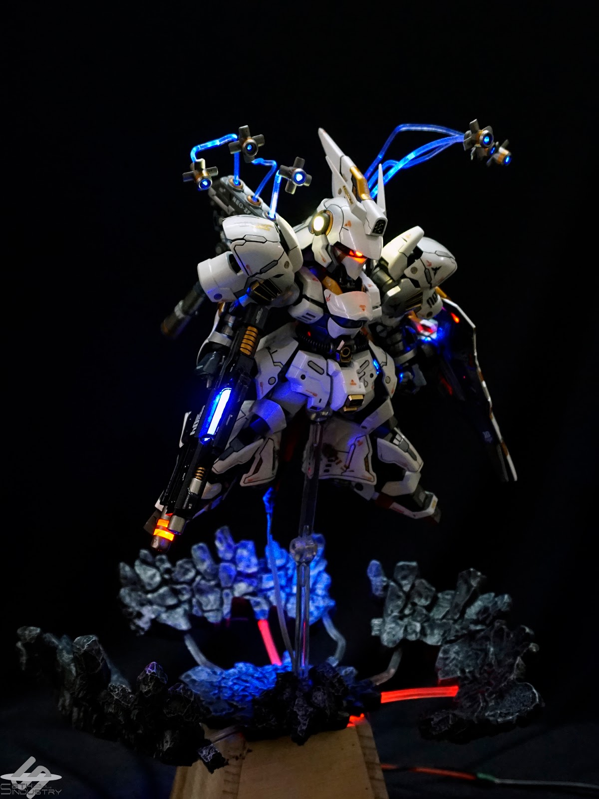 Custom Build: SD Resin Kit Sazabi Arch Angel
