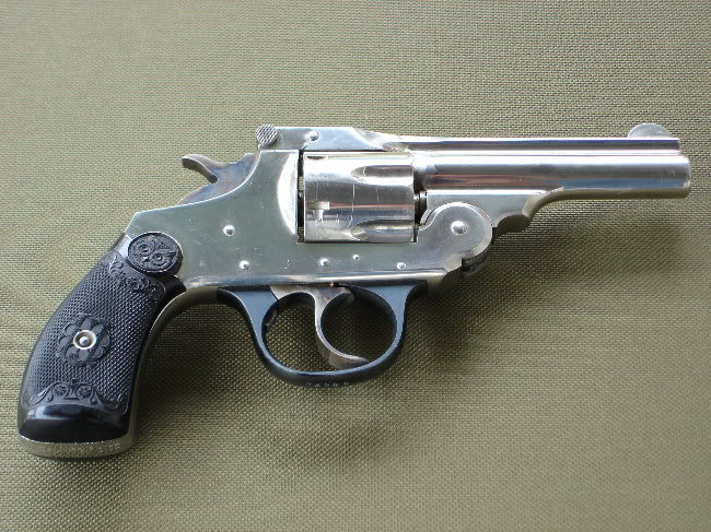 Revólver Iver Johnson | Armas de Fuego