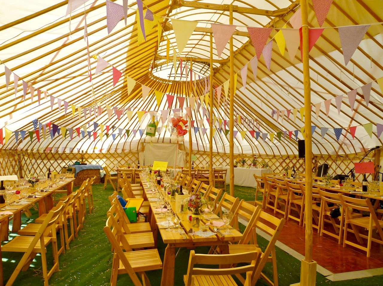 Red Kite Yurts: Summer Yurt Wedding in North Yorkshire