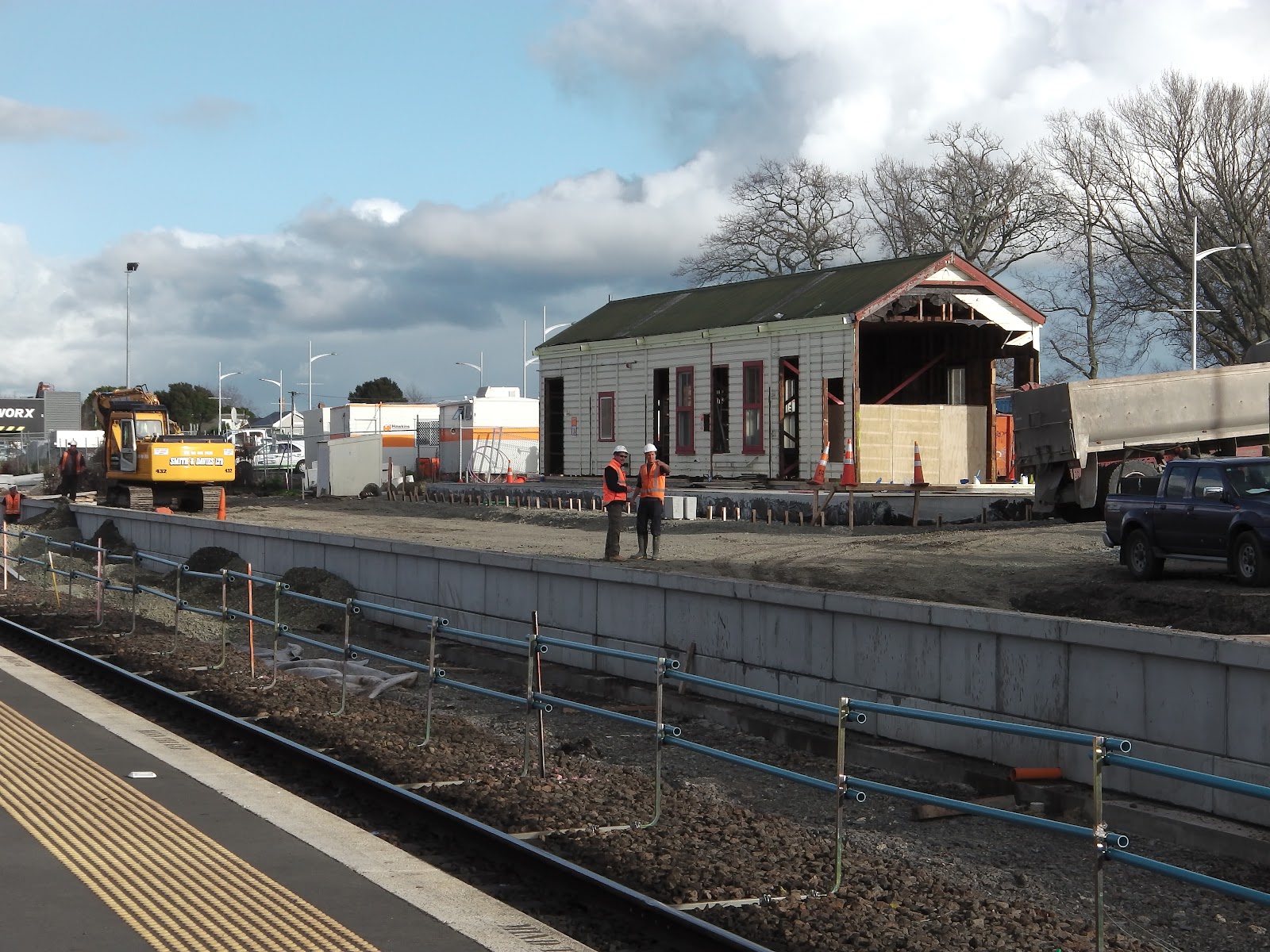 Papakura Station: August 2012