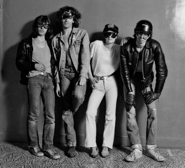 Electric Buffalo: TELEPHONE 1977