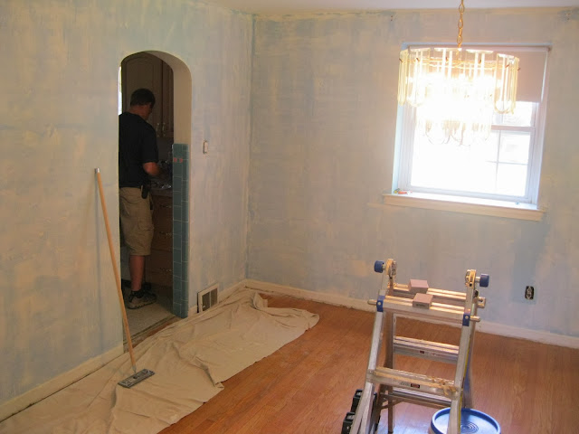 It's Always Sunny: Plaster Palace