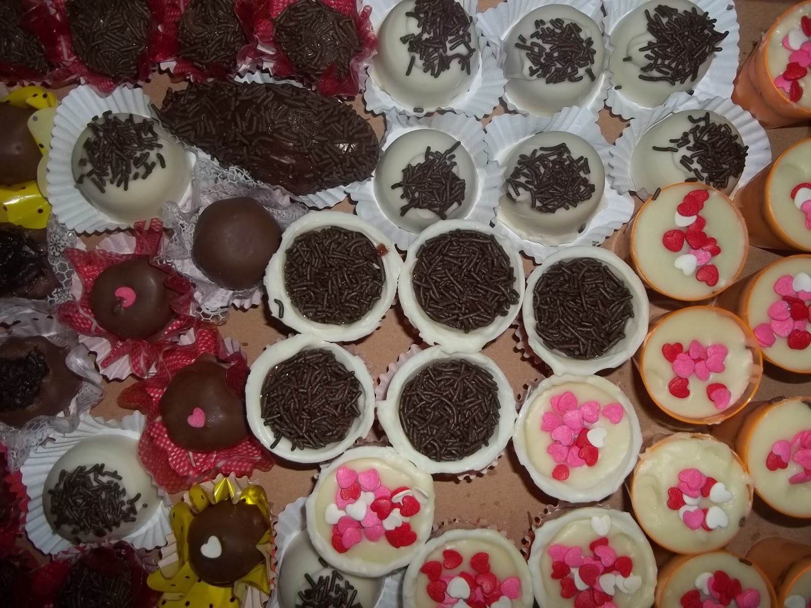 CONFEITARIA DOCE TODA HORA: Doces para toda ocasião, você encontra aqui!