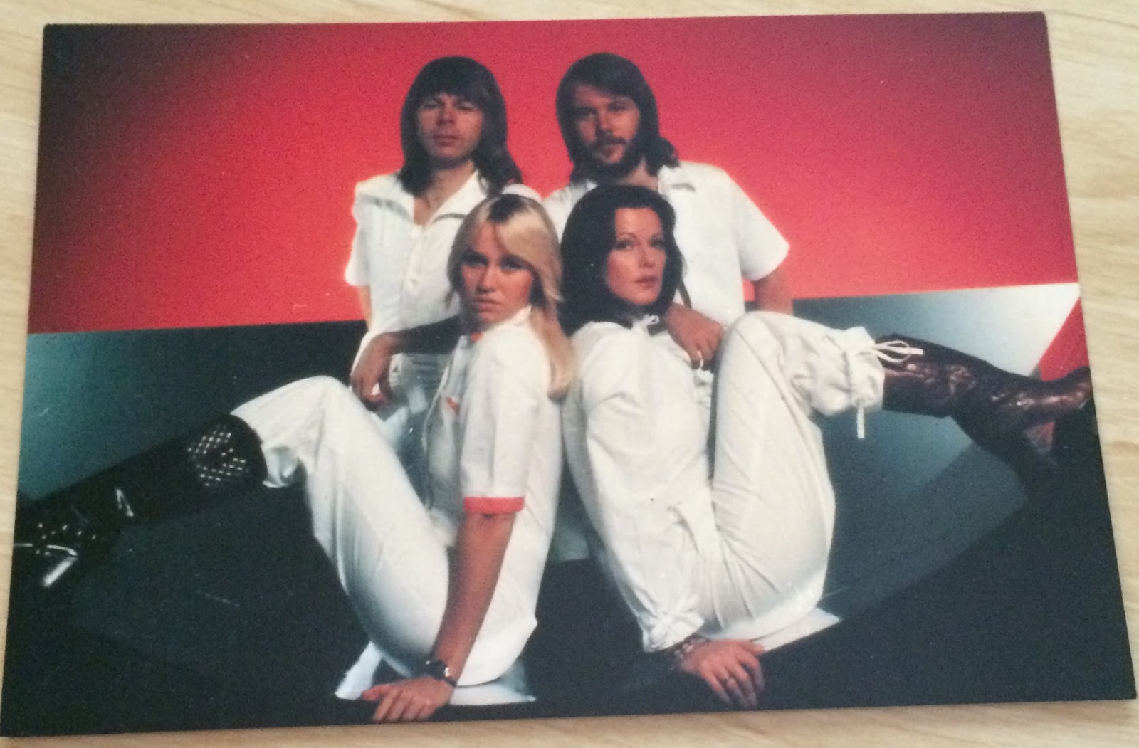 ABBAFanatic: New ABBA Collection Items - Bags, Posters, Mugs, Cassettes ...