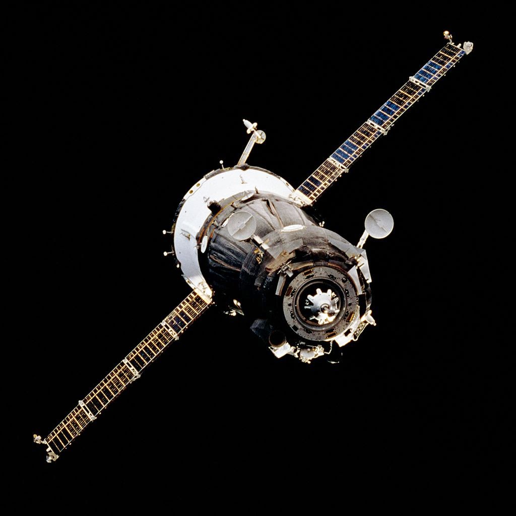 No Shortage of Dreams: NASA's 1992 Plan to Land Soyuz Space Station ...