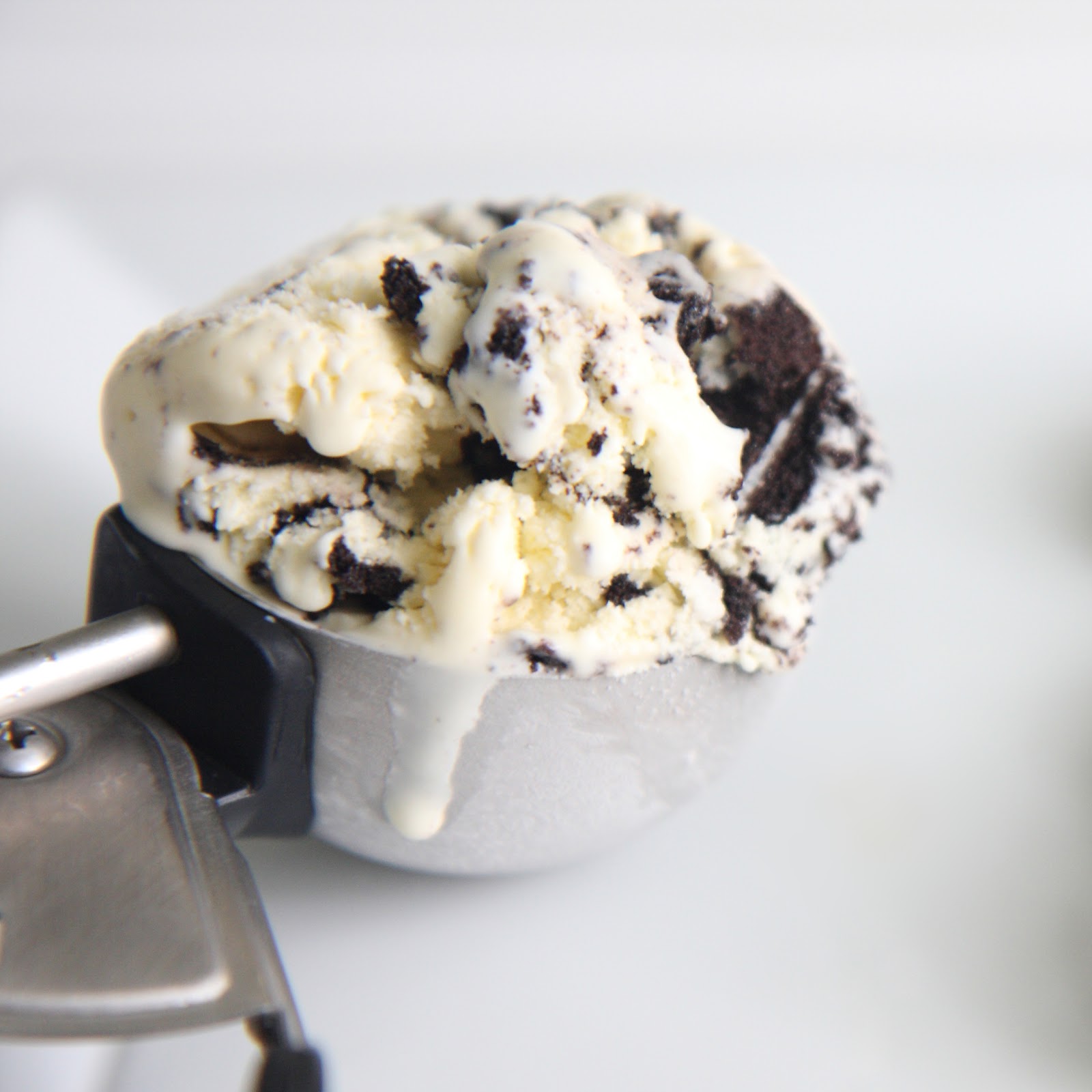 Vaikai ir Vanilė: Juoda ir balta: ledai su Oreo sausainiais