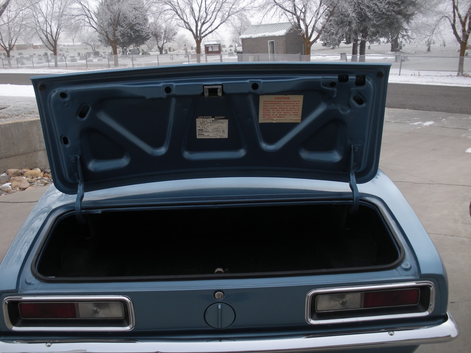 L30/M20 1967 Camaro: The Trunk