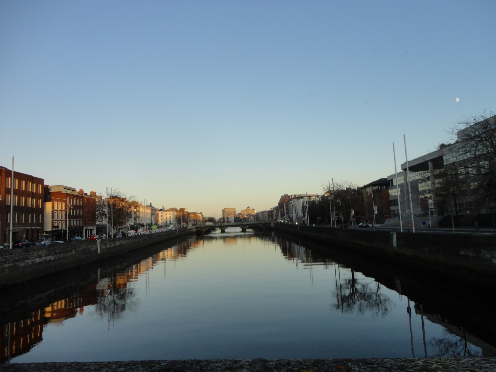 A Redhead In Paris: Edinburgh vs. Dublin