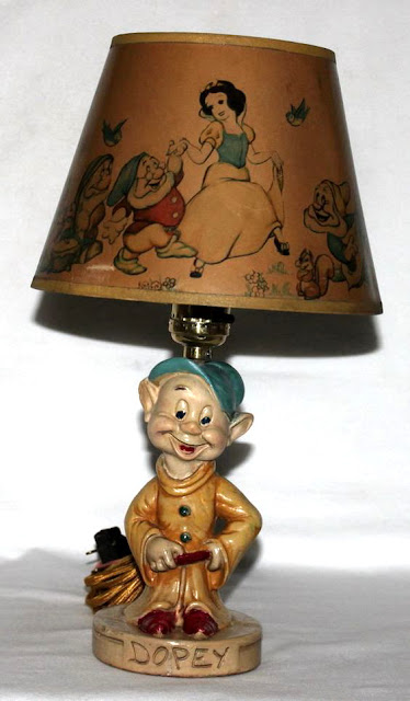 Filmic Light - Snow White Archive: 1938 La Mode Doc, Grumpy, and Dopey ...