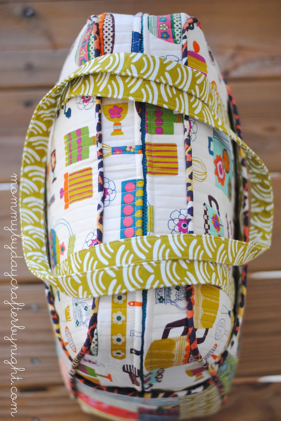 Weekender Duffle Bag Tutorial & Free Pattern | Ahoy Comics