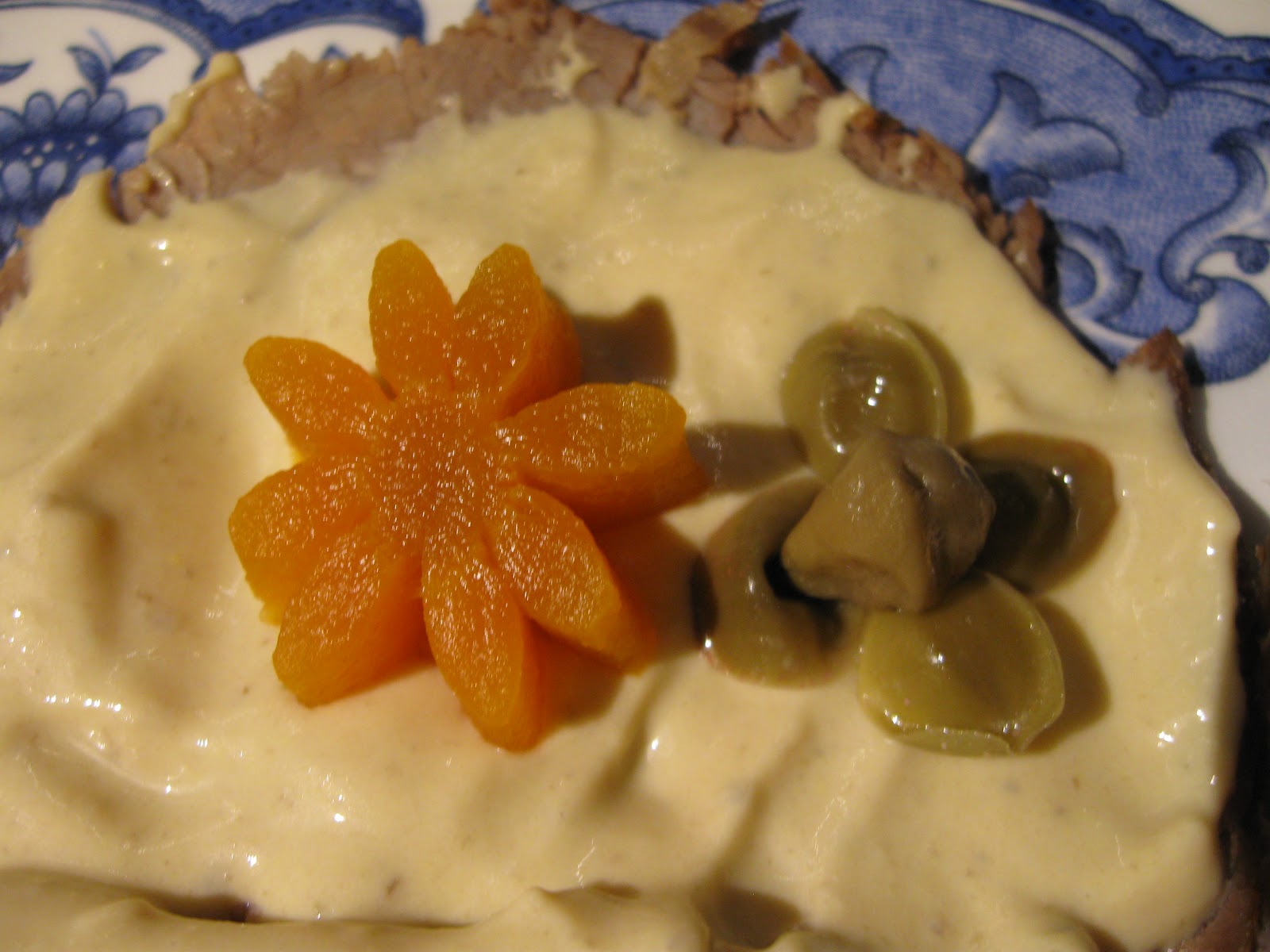 Le Delizie della Mia Cucina: È tornato.......il tonnato