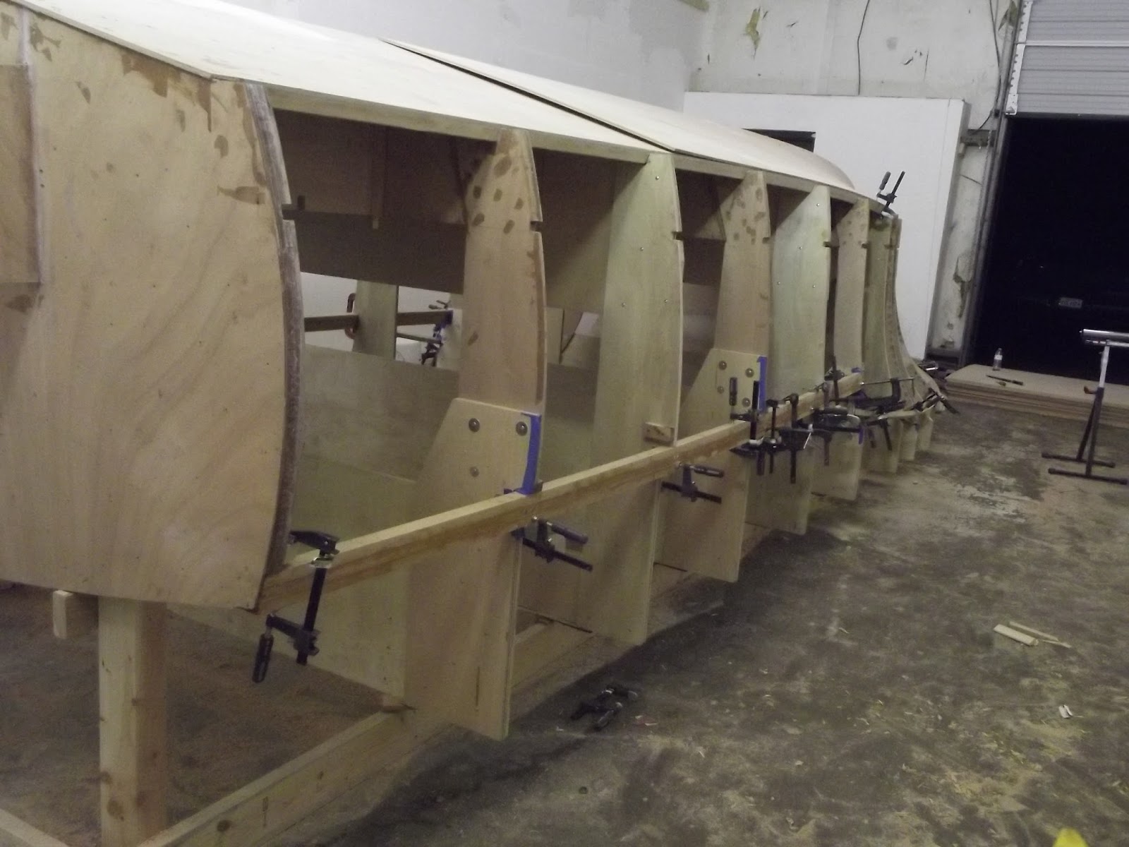 Dudley Dix Yacht Design: Sportfisherman 26 Sheer Clamps