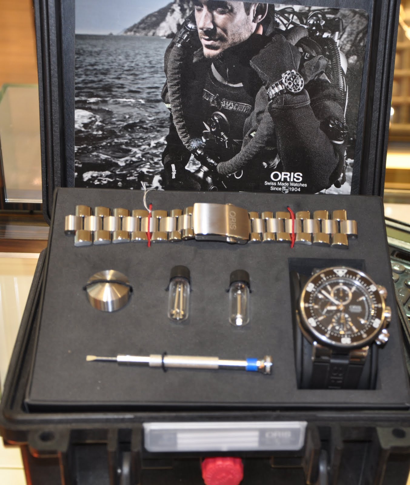 LT Watch Gallery: 286. PREOWNED AUTHENTIC ORIS PRODIVER CHRONOGRAPH ...
