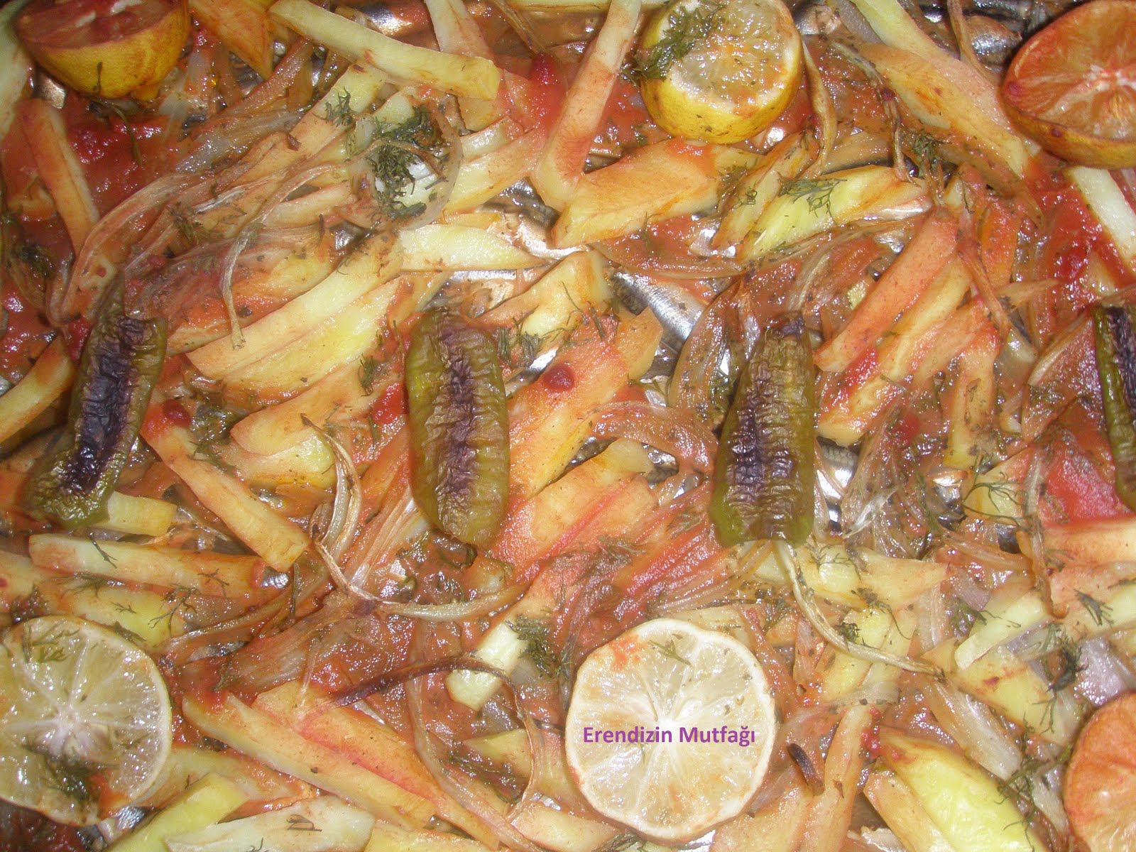 ERENDİZİN MUTFAĞI: FIRINDA HAMSİ BALIK LEZZETİ