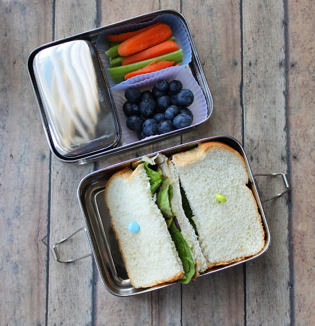 Mamabelly's Lunches With Love: ECOlunchboxes Review and Giveaway