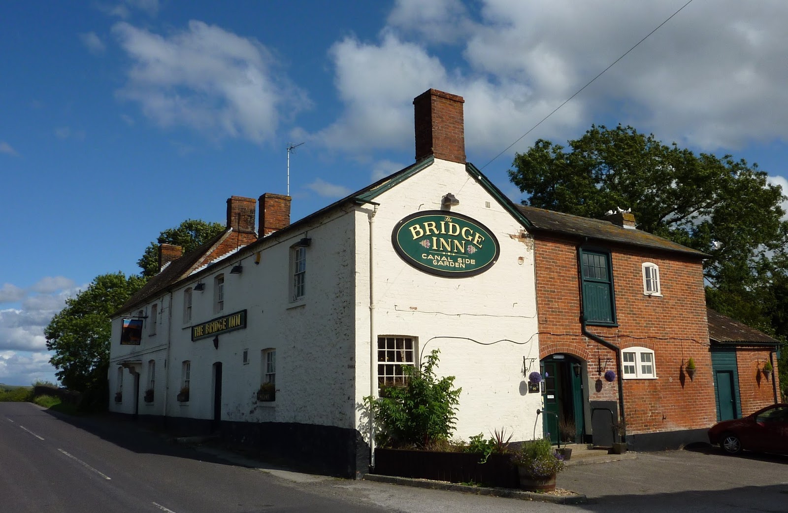 Haunted Wiltshire: The Bridge Inn - Horton