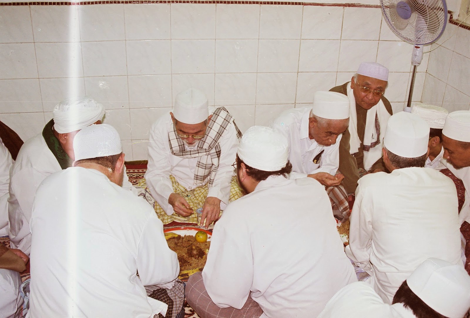 Haul Habib Neon 2004 - Majelis Ta'lim Almunawwarah