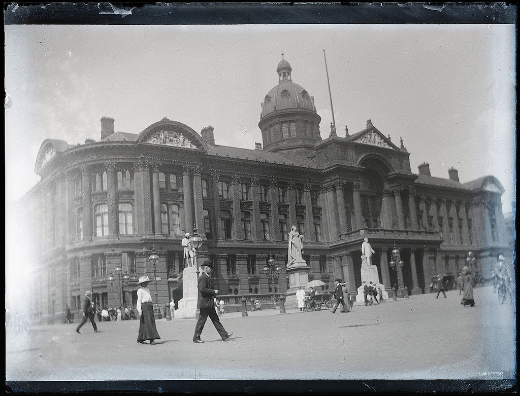 53 Fascinating Photos Document Everyday Life of England in the 1900s ...