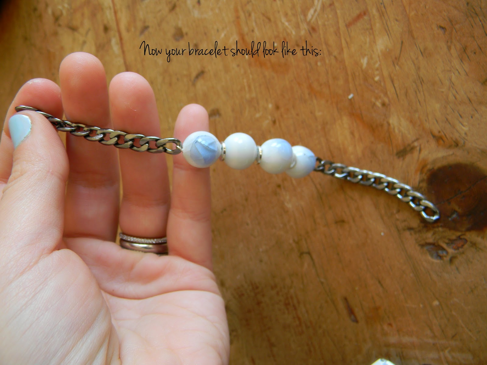 Jolie Jouel: DIY Friday: Bead & Chain bracelet