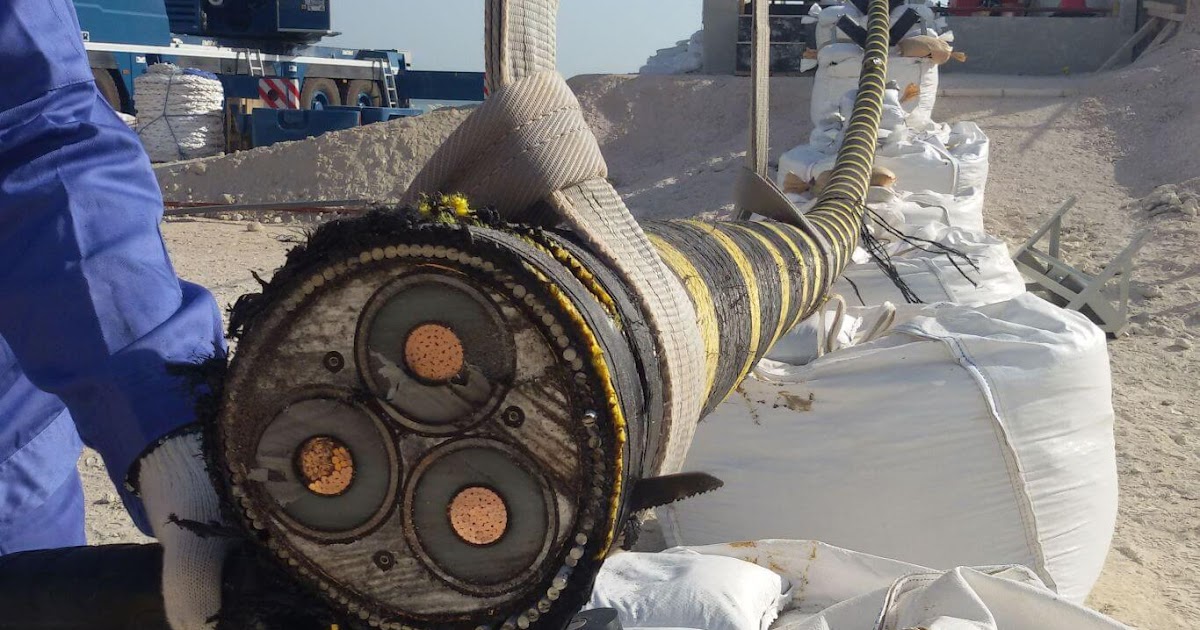 Los cables submarinos de fibra óptica, iluminan la Luna como sensores ...