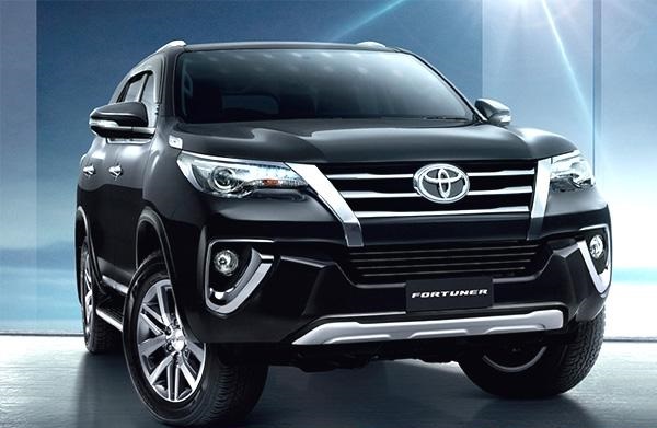 Review Mobil Toyota Fortuner Gen 1